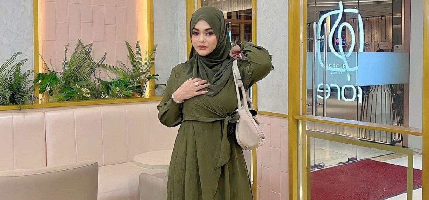 Intip OOTD Hijab Ala Nadia Aulya, Selebgram Asal Samarinda | Kaltim Faktual